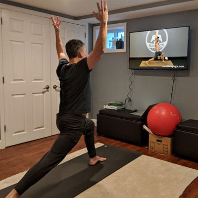 10-Minute Yoga Flow for Beginners - Man Flow Yoga